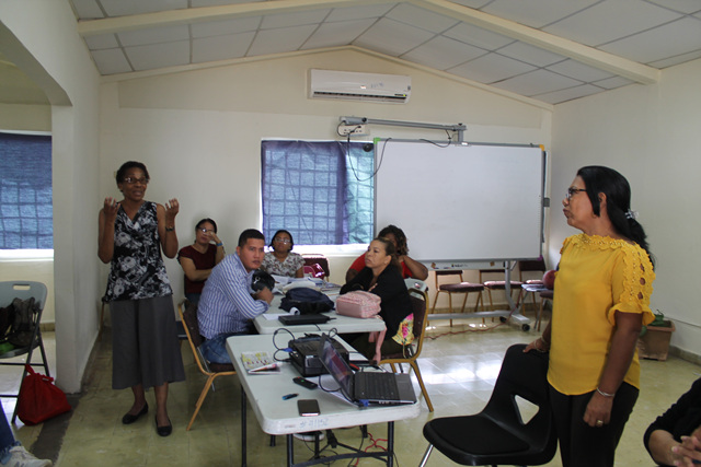 Docentes de IPHE y MEDUCA reciben orientaciones sobre abordaje ...
