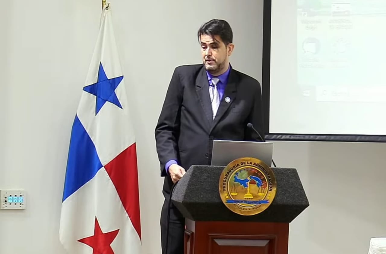 Presentan conferencia y documental sobre Derechos Humanos