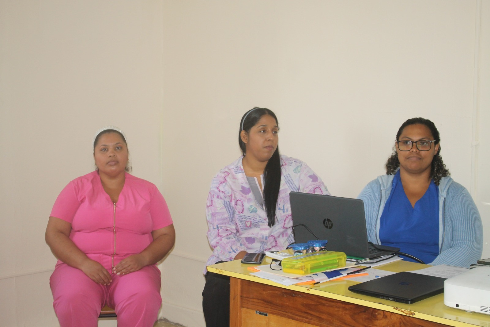 Autoridades y docentes son instruidos en la importancia de la Equinoterapia