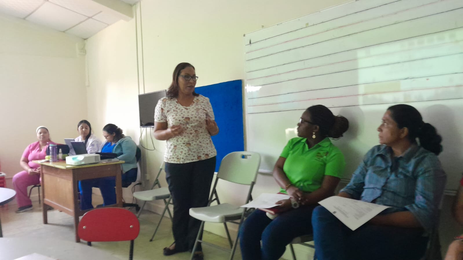 Autoridades y docentes son instruidos en la importancia de la Equinoterapia