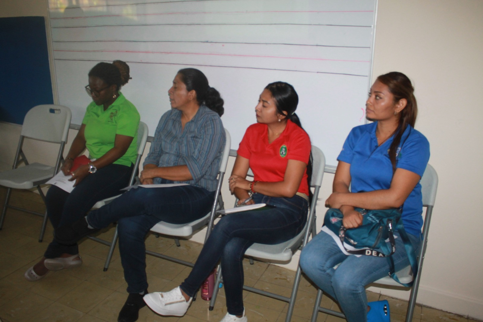 Autoridades y docentes son instruidos en la importancia de la Equinoterapia