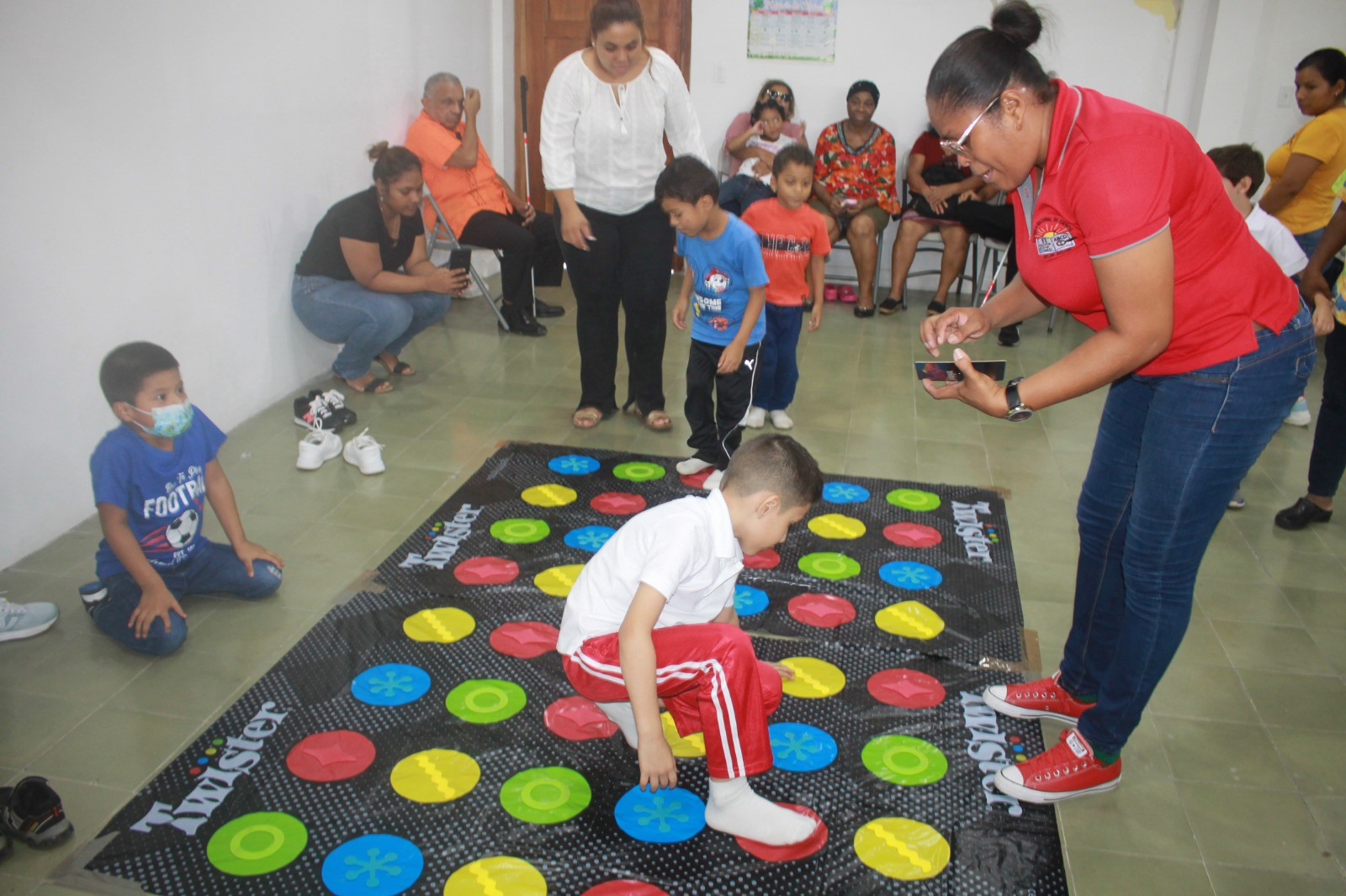 Estudiantes de la Escuela de Ciegos celebran Día del Niño y la Niña