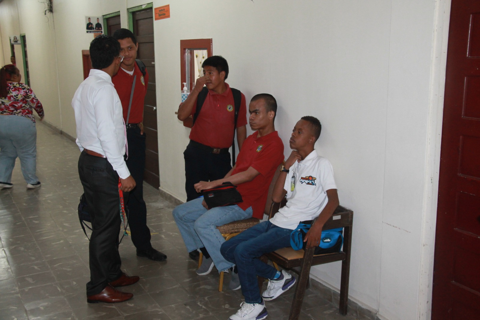 Estudiantes de la EVE realizan práctica profesional
