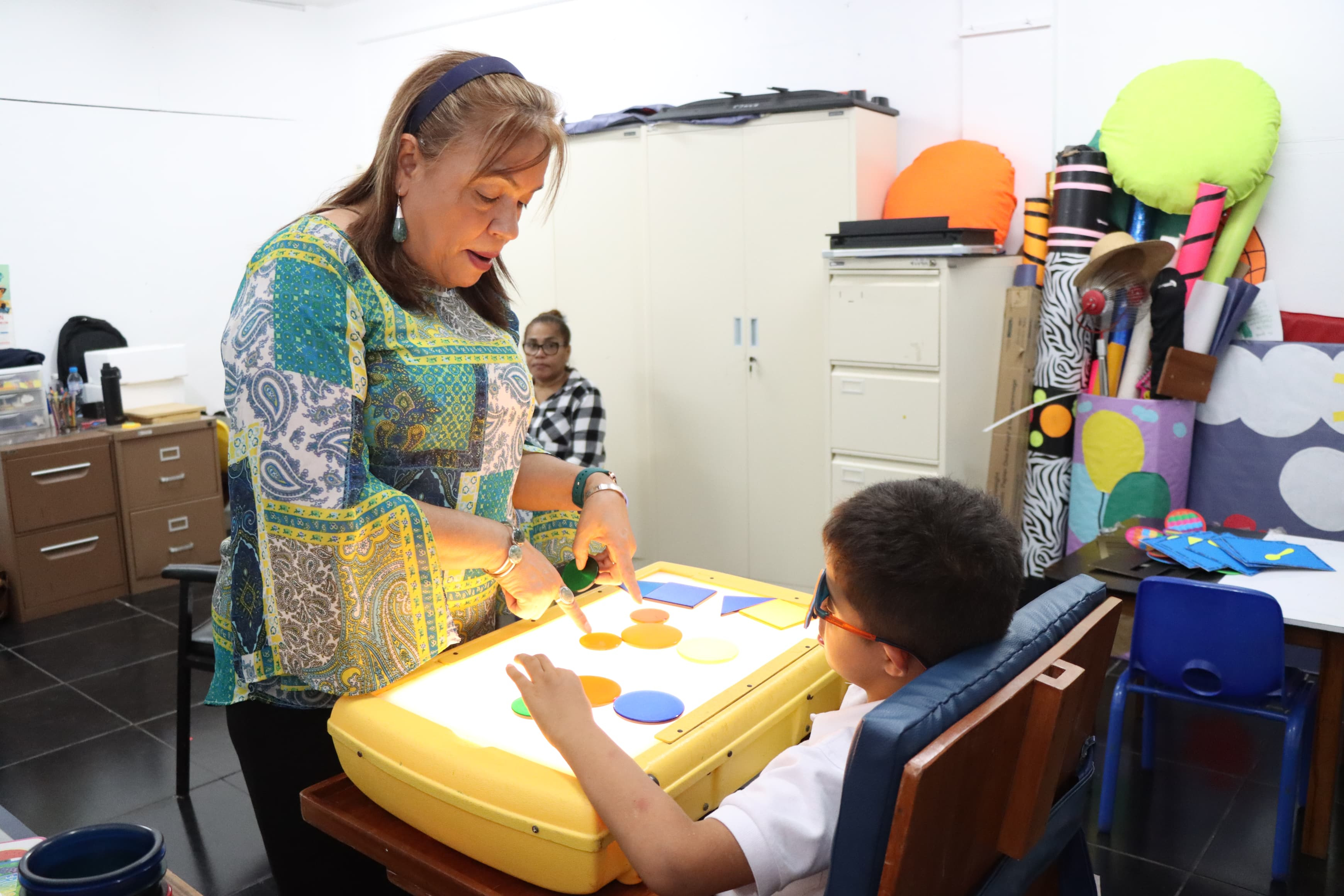 Estudiantes de la Escuela Nacional de Ciegos ejercitan sus habilidades ...