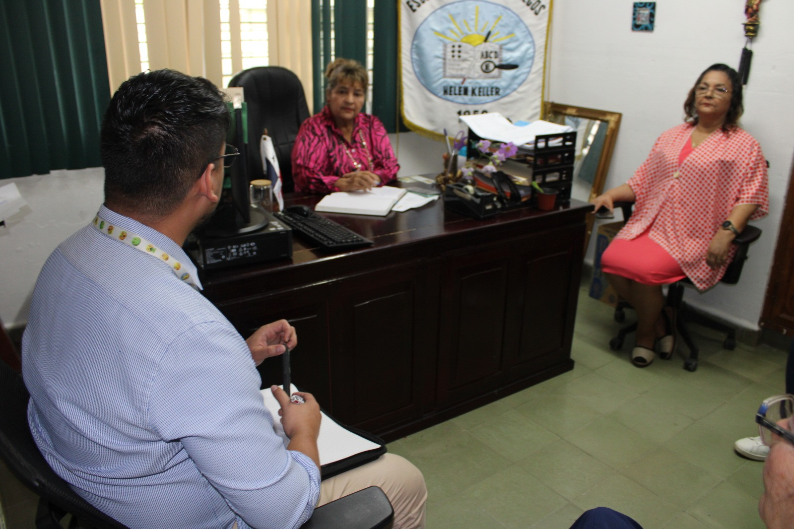 Planifican actividades y atenciones técnicas para Estudiantes Ciegos