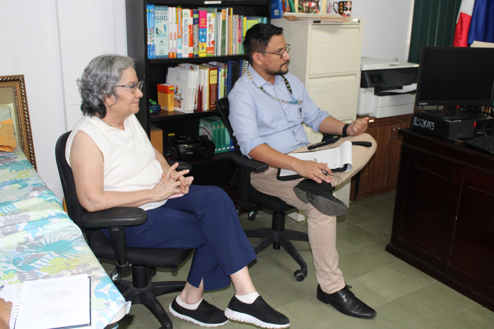 Planifican actividades y atenciones técnicas para Estudiantes Ciegos
