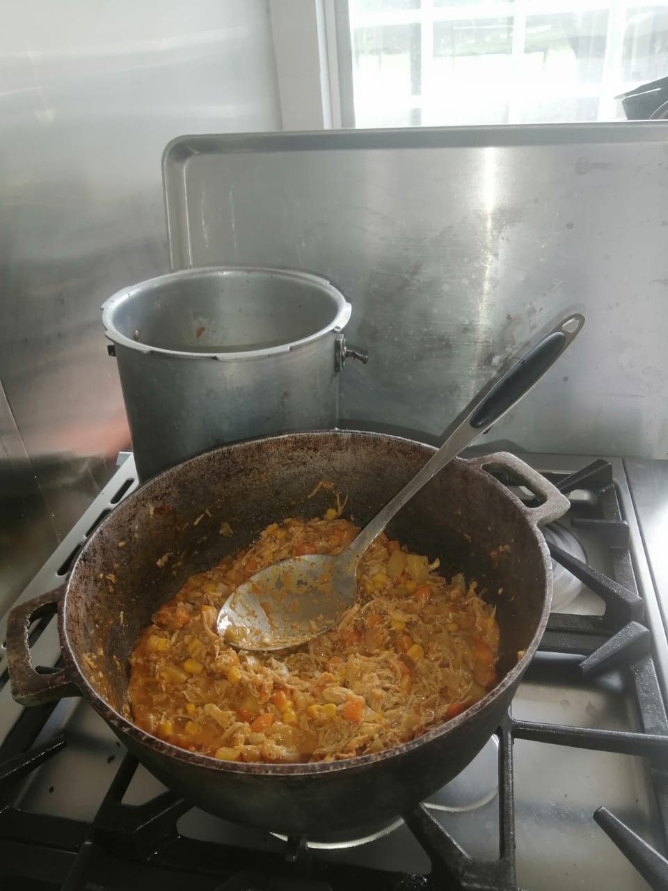 Estudiantes de Chepo elaboran receta de Pie de Pollo en taller de ...