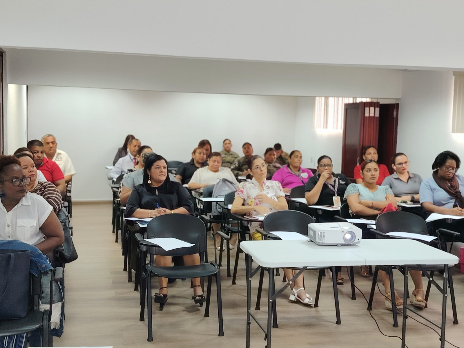 Directora de Chepo dicta taller a Servidores Públicos de Panamá Este